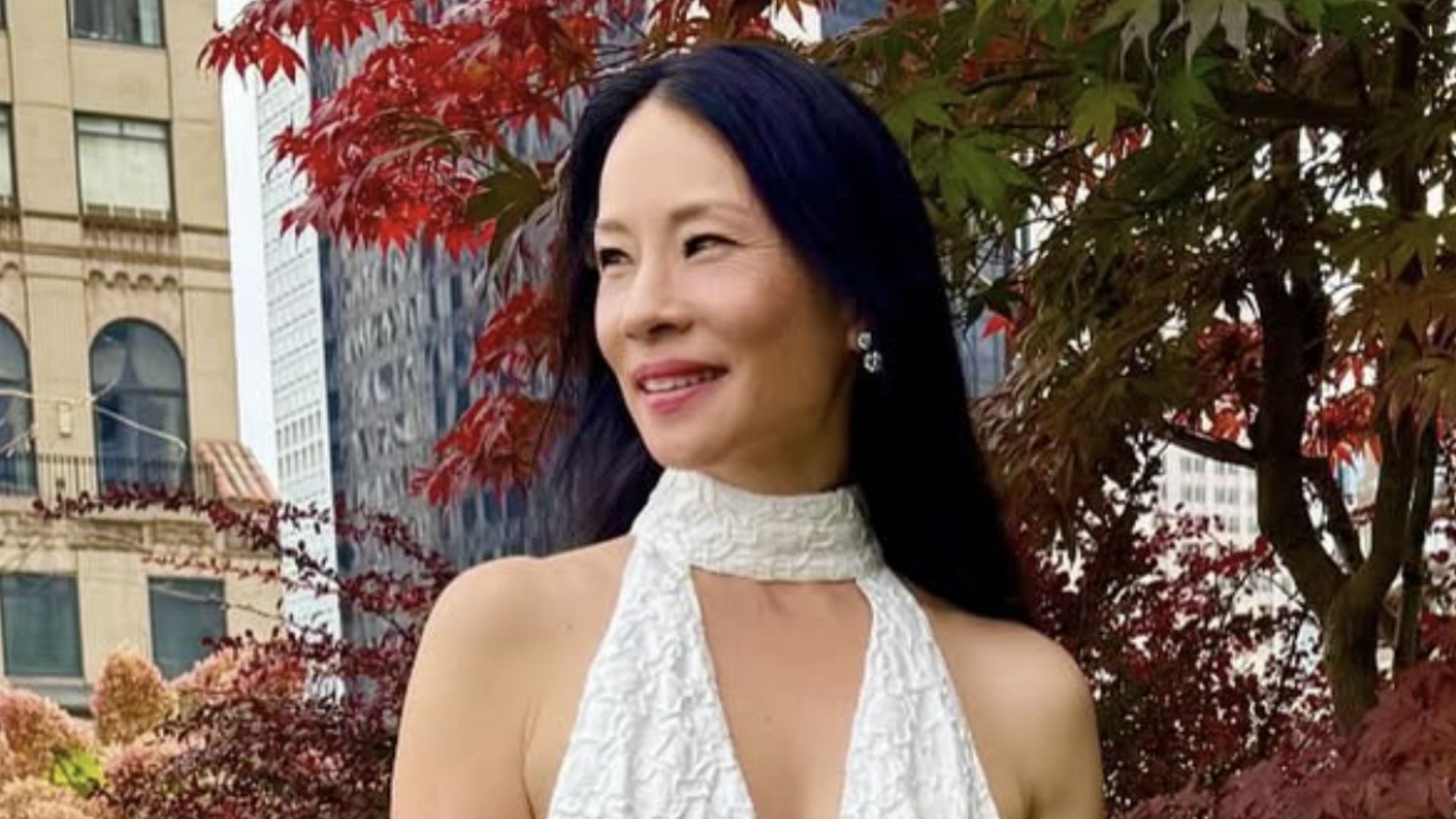 Mitä vanhemmaksi hän tulee, sitä kauniimpi hän on: 57-vuotias Lucy Liu ...