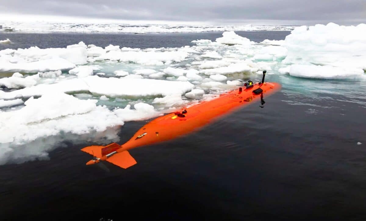 Submarine vanishes beneath Antarctic ice after uncovering mysterious ...