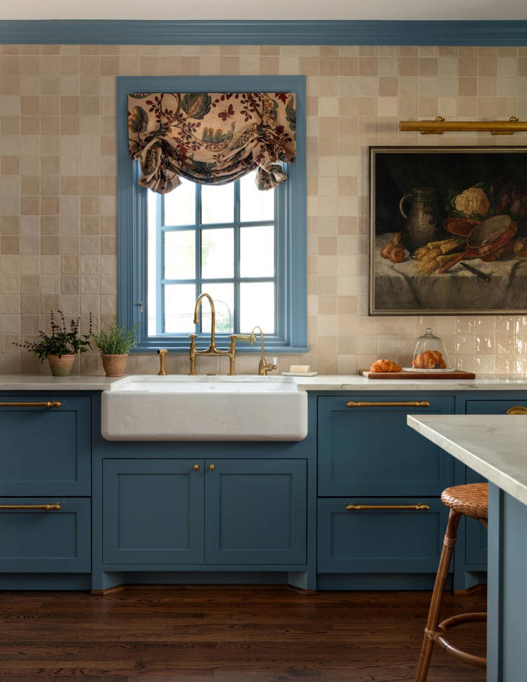 Almost every piece in this layered Arkansas home was a lucky antique find