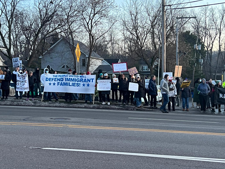 After fatal ICE shooting, NY lawmakers push new limits on agents