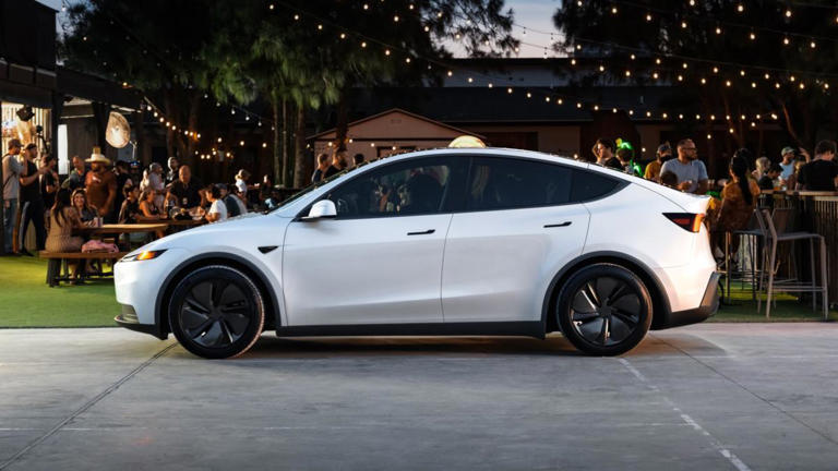 Tesla baja el precio del Model Y con mayor autonomía