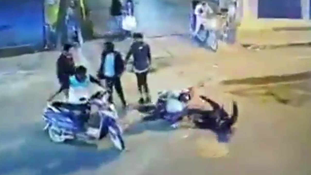 Bengaluru Zepto rider brutally assaulted in road rage, viral video ...