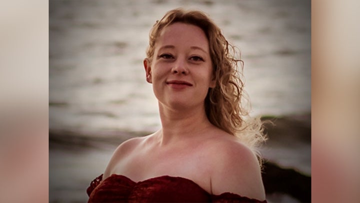 DHS claims ICE agent who shot Renee Good suffered 'internal bleeding'