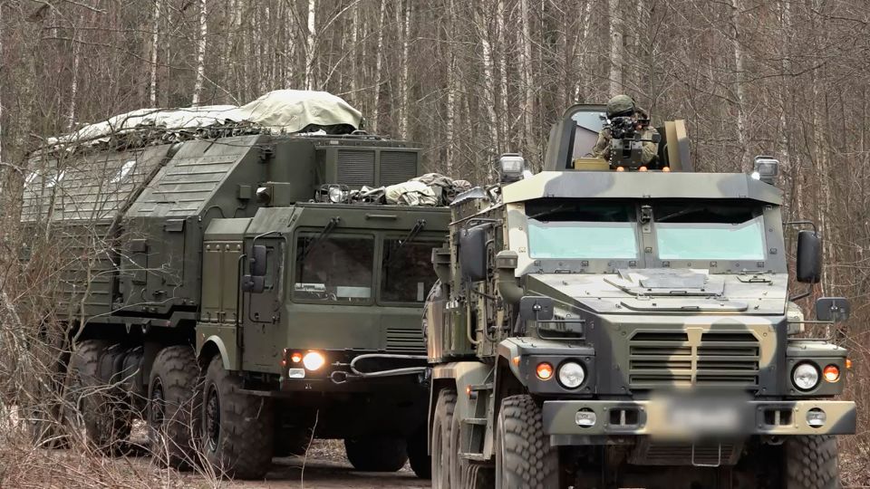 What is the Oreshnik ballistic missile fired by Russia into Ukraine?