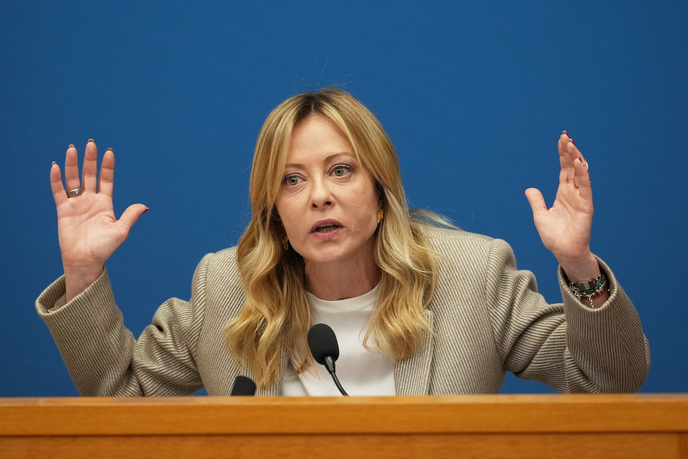 Italy's Meloni rules out US military move on Greenland and urges ...