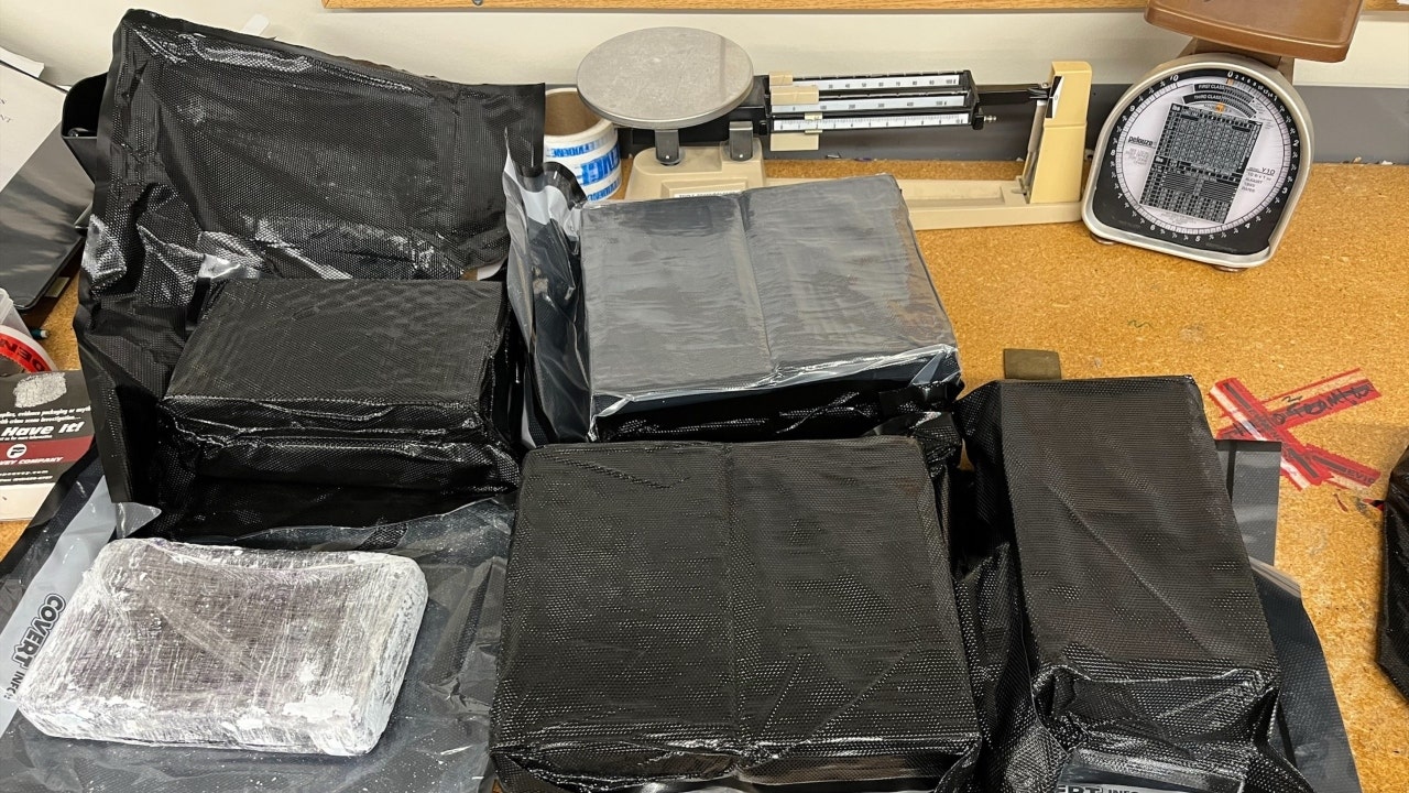 2 women arrested at O’Hare Airport with 22 kilos of suspected cocaine