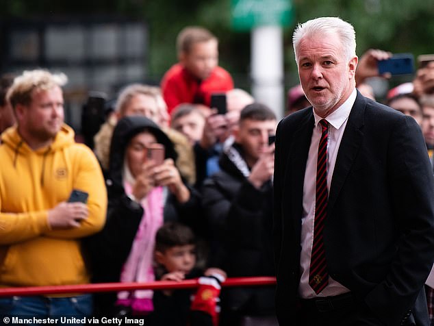 Man United legend brands Ruben Amorim 'stubborn' and questions whether ...