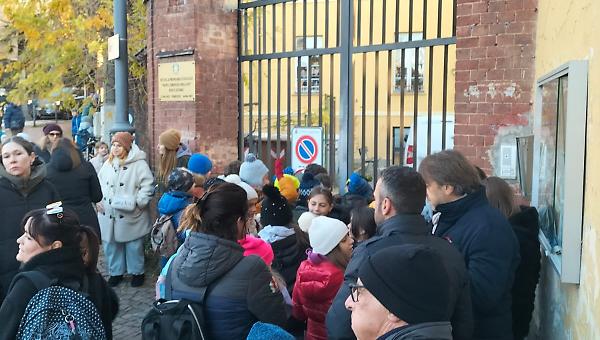 Senza bagno né mensa per giorni: invasione di topi alla Don Milani