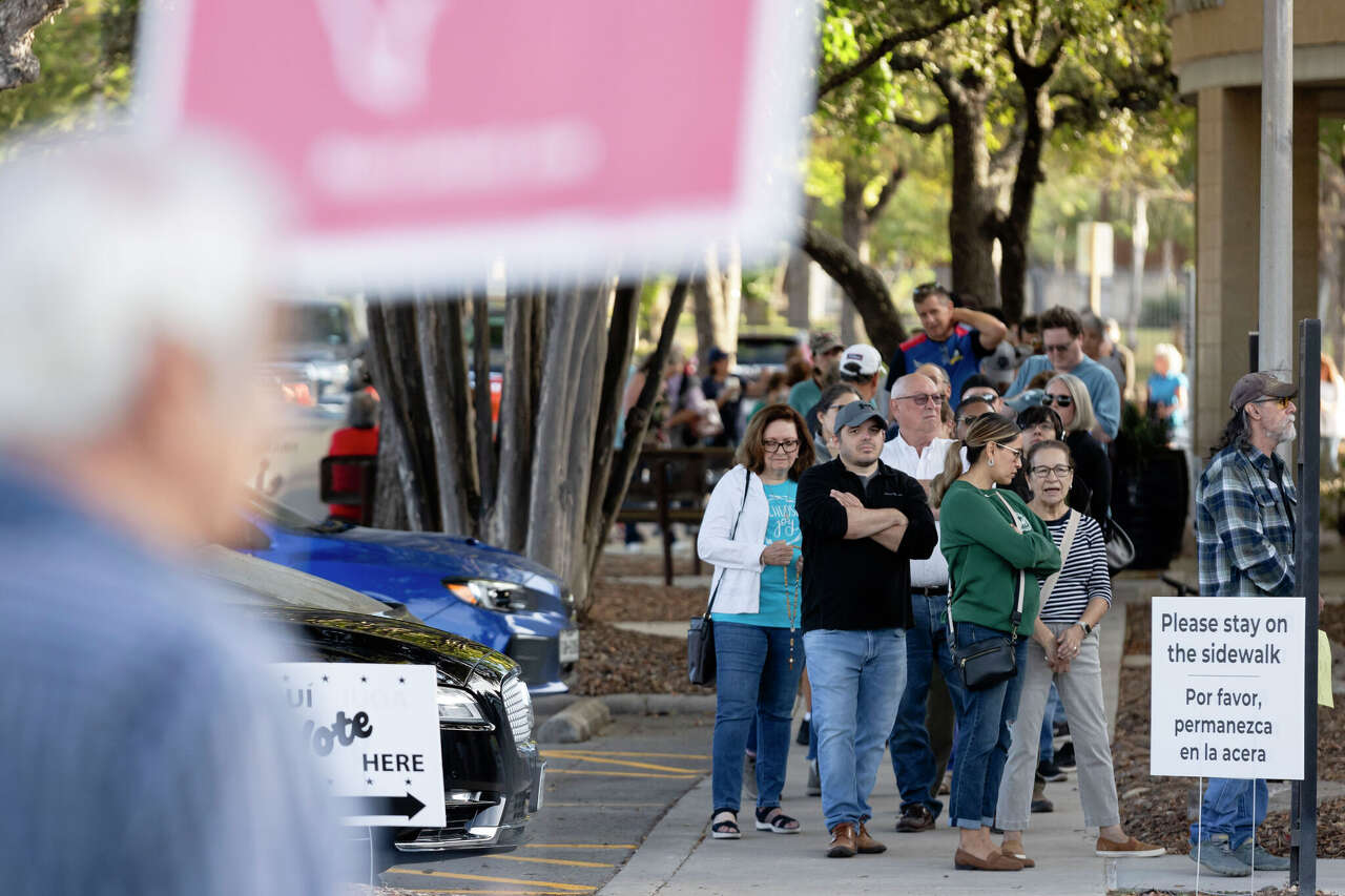Texas hands over complete list of registered voters to Trump administration