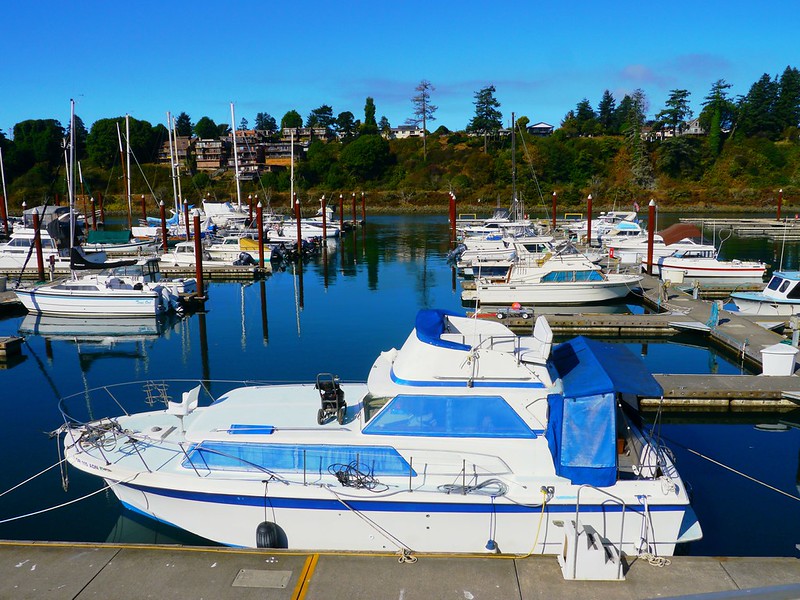 17 southern Oregon coast towns with sea stacks and long beach walks