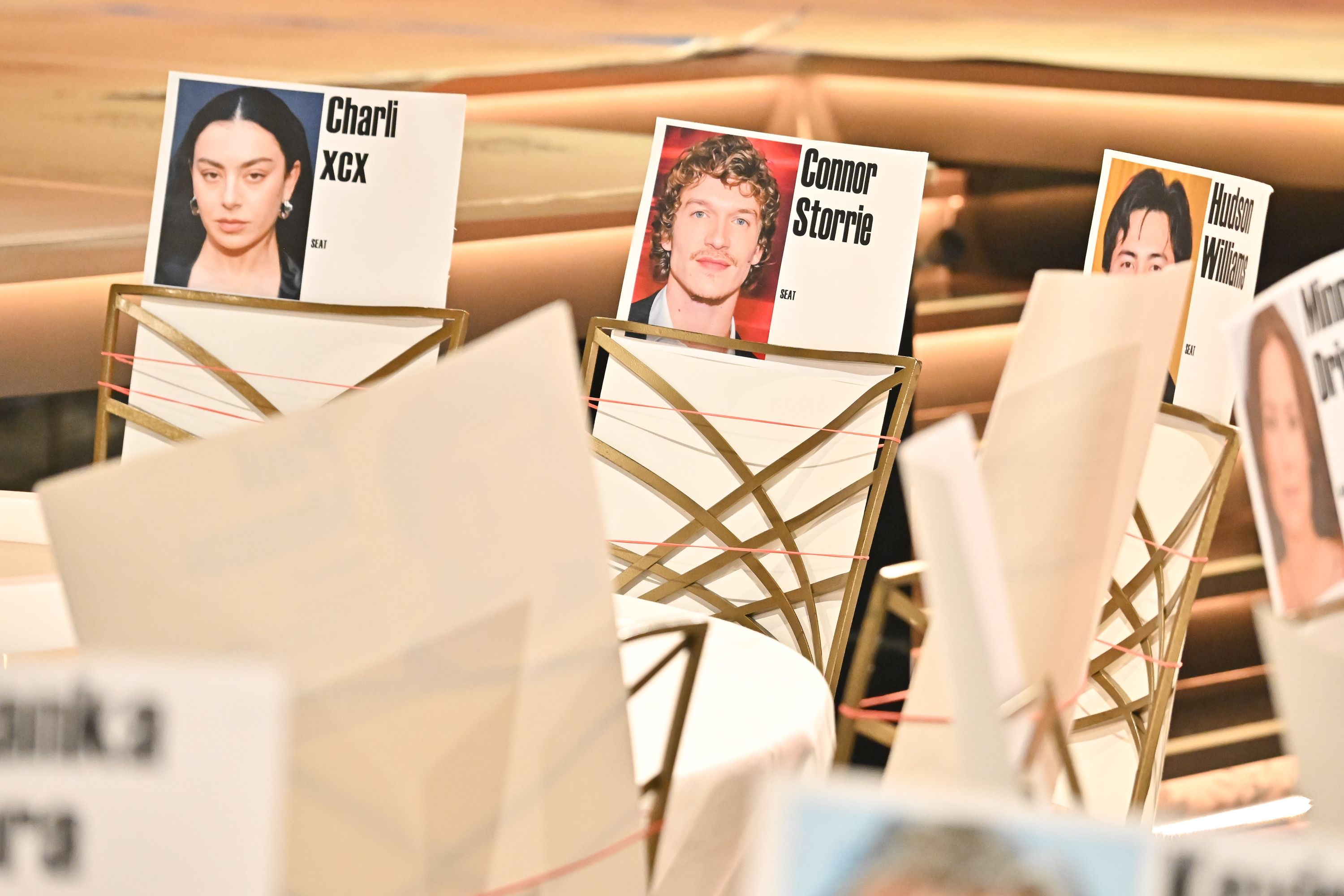 Golden Globes 2026 seating chart shows Hudson Williams, Connor Storrie ...