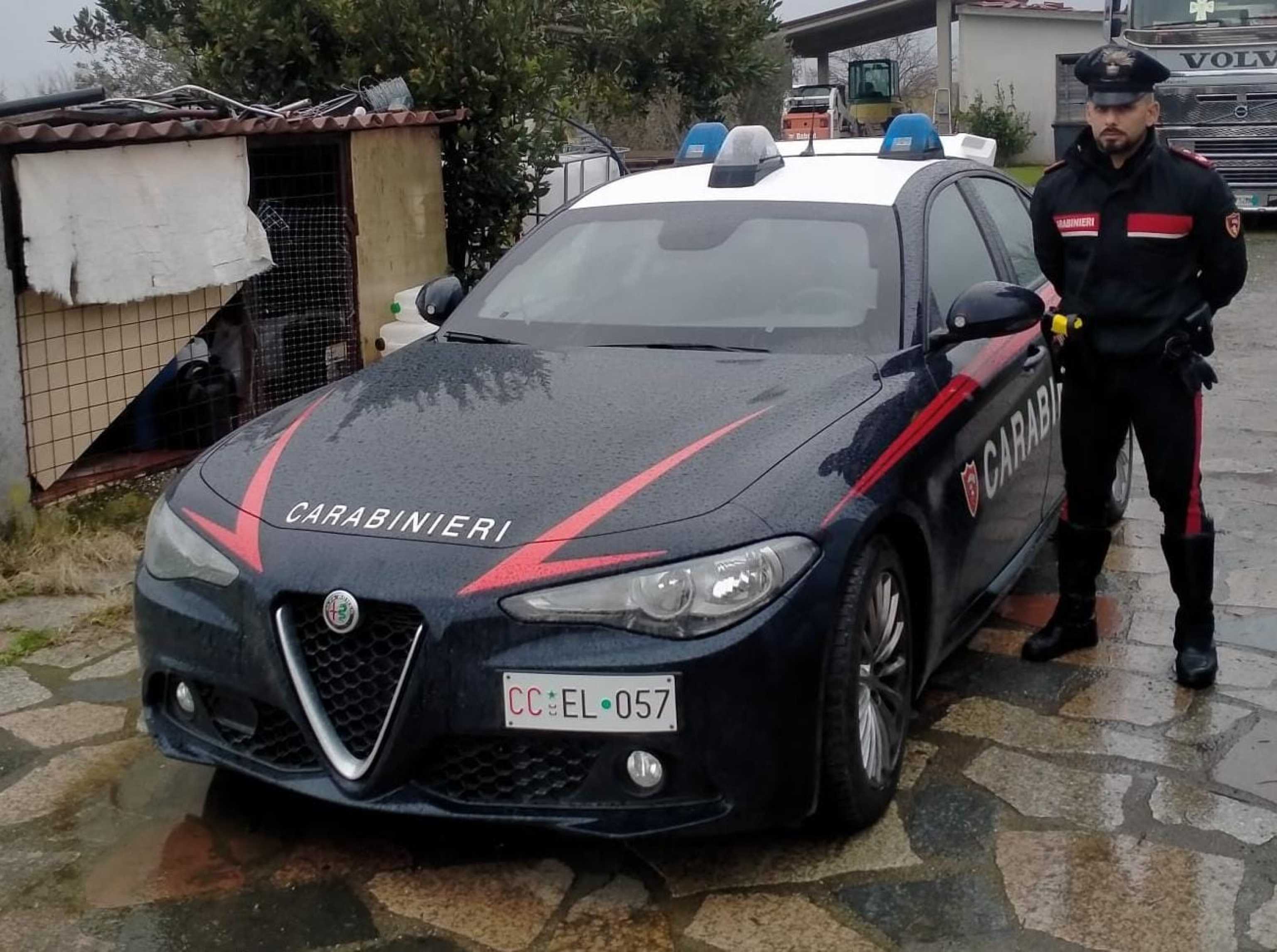 Tre chili di hashish in auto, due arresti in Val di Magra