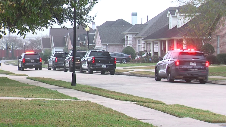 Friday morning shooting in Beaumont shooting leads to hostage situation ...