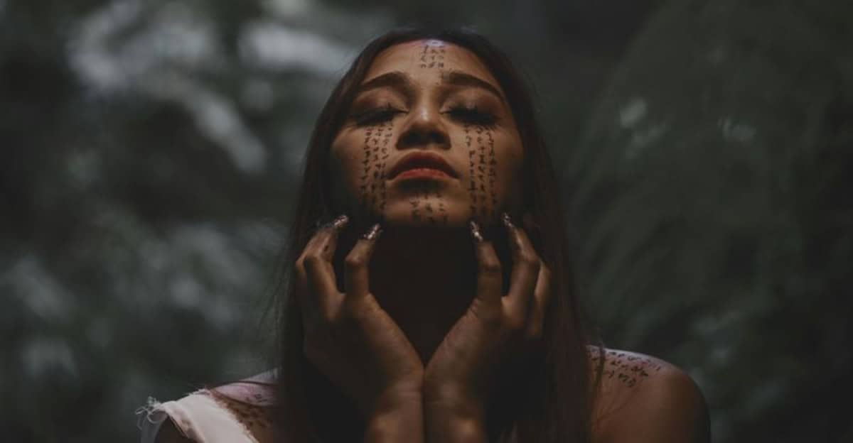 10 signs you’re a natural born witch