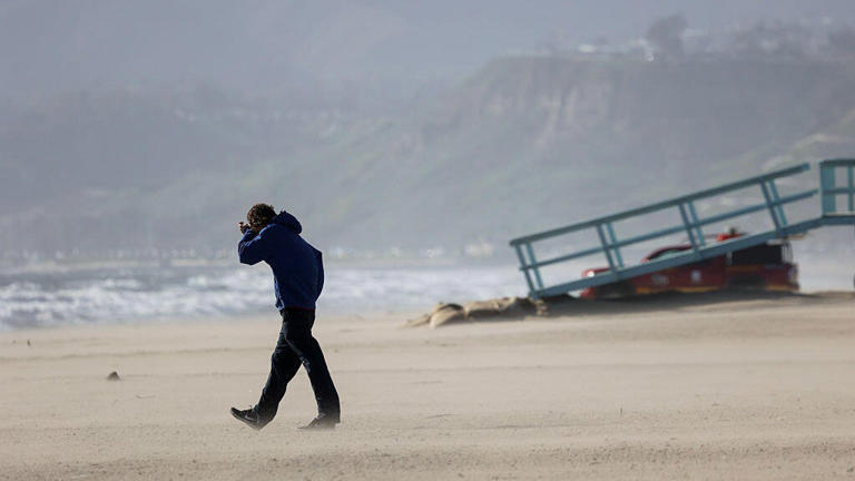 Wind gusts expected in Southern California through the weekend