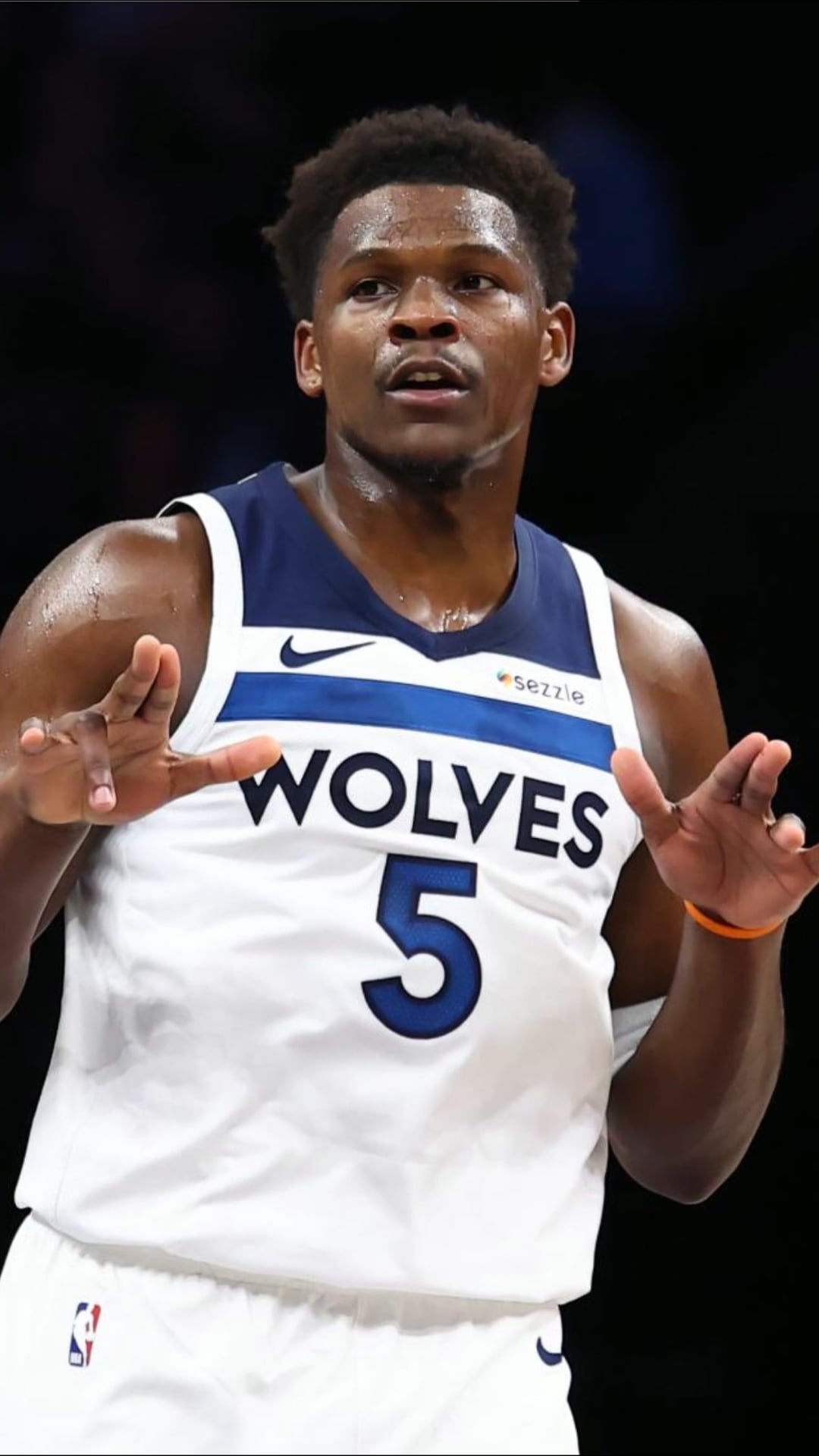 Wolves’ Edwards becomes third youngest player to 10K points