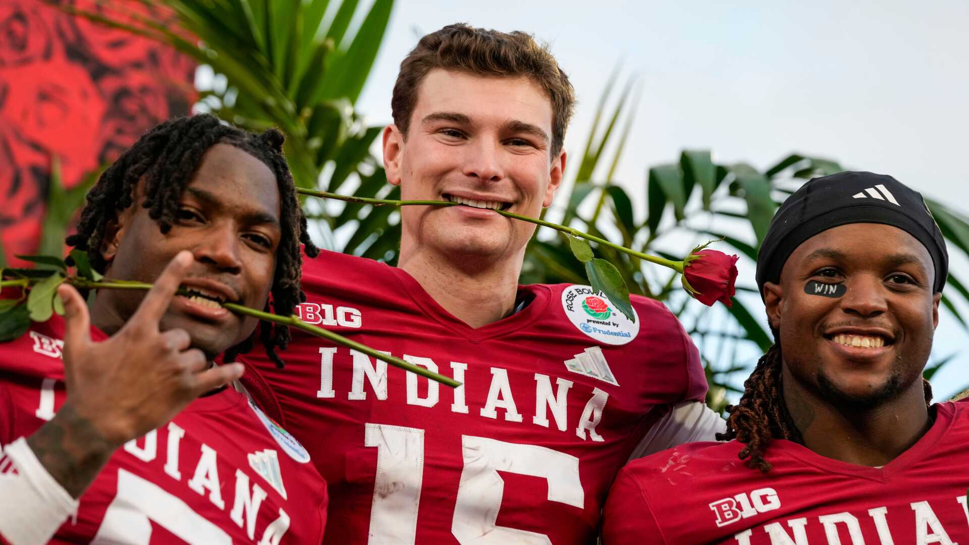 Quarterbacks Dante Moore and Fernando Mendoza face off again as Oregon ...