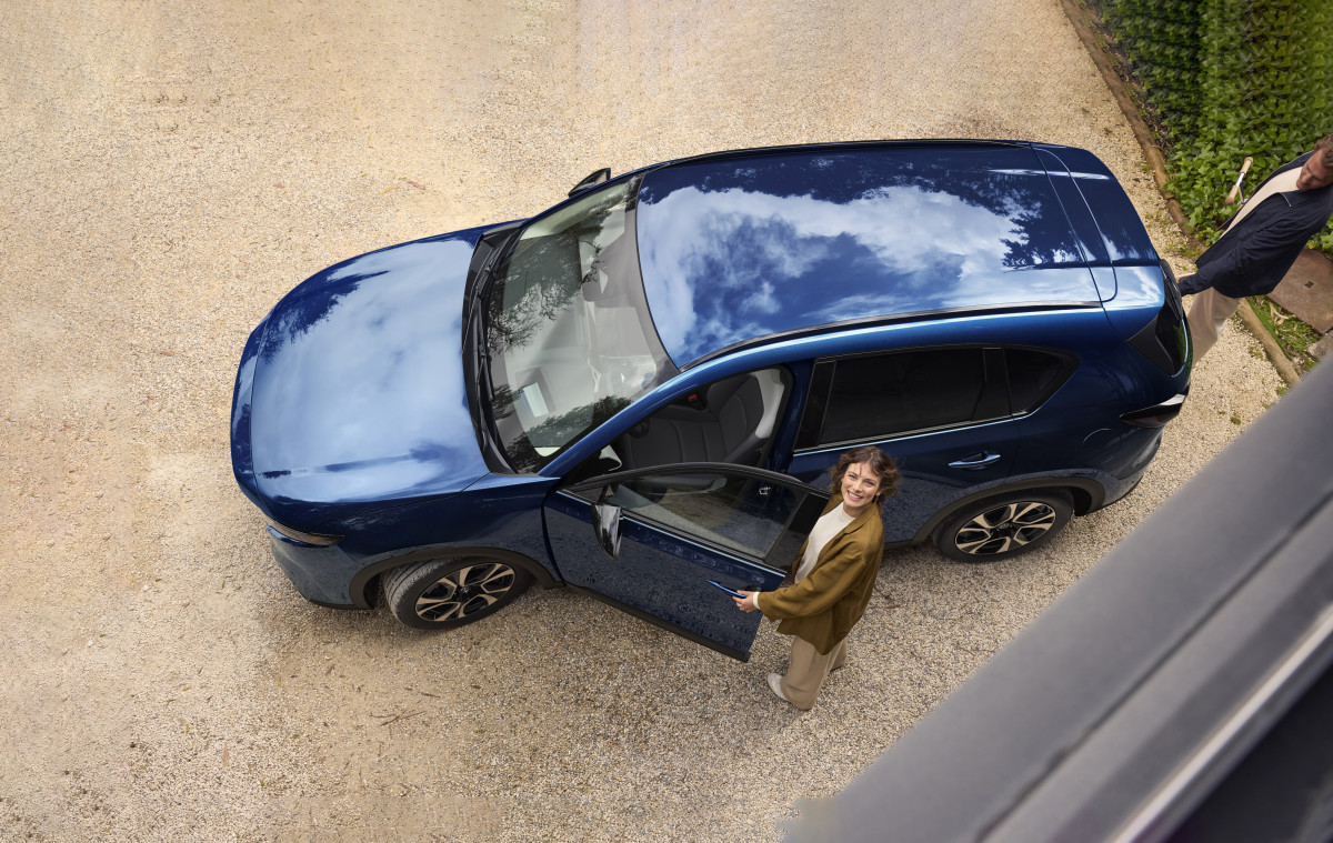 2026 Mazda CX-5’s gorgeous new color builds on decades of iconic blues