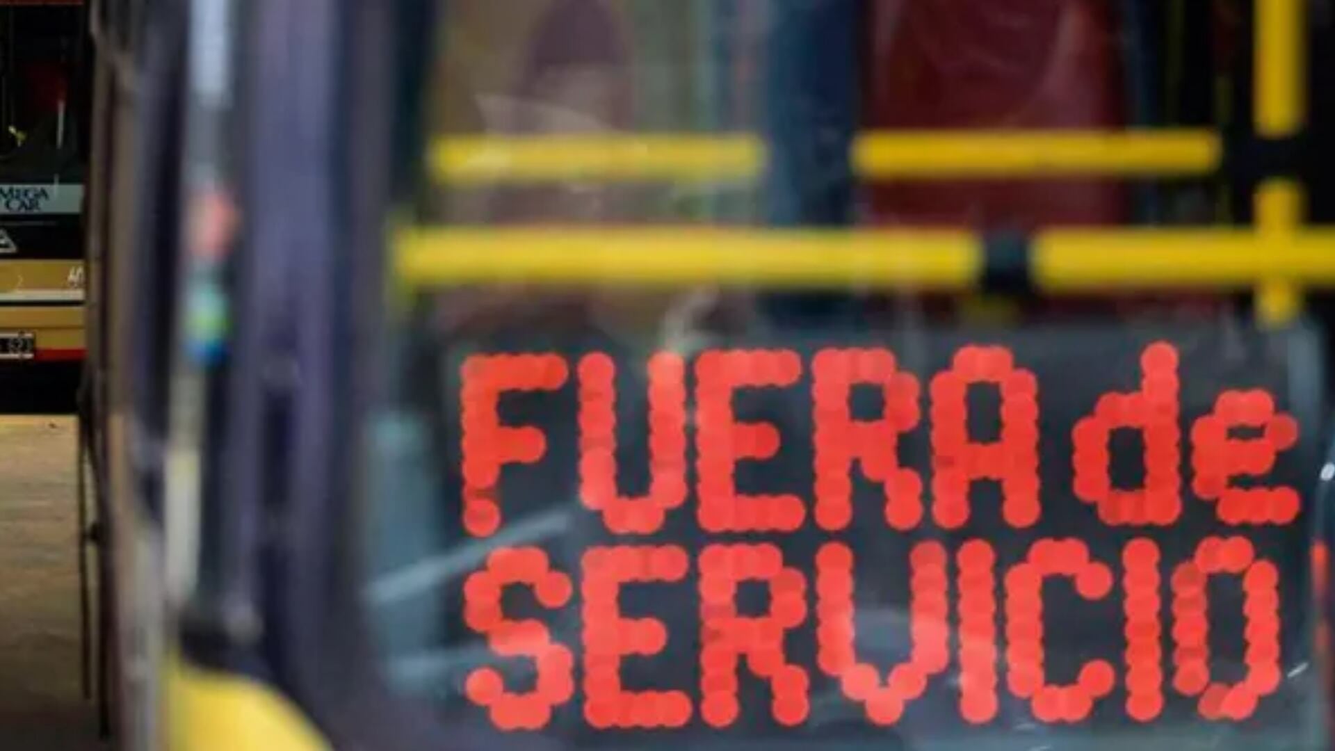 Nuevo paro de colectivos: pagarán el aguinaldo en cuotas y la UTA ...