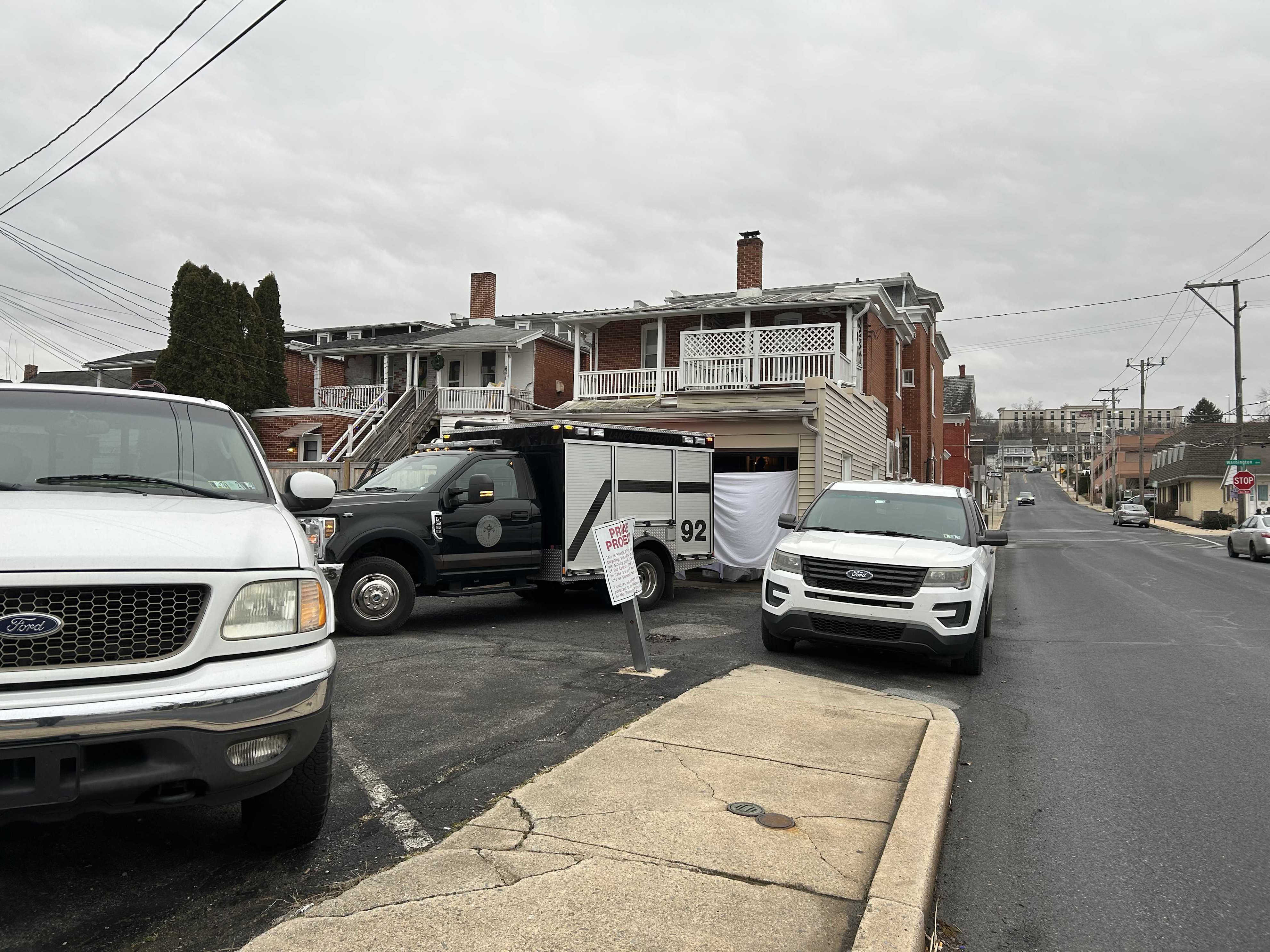 Investigators return | Coroner, crime scene unit at home where bodies ...