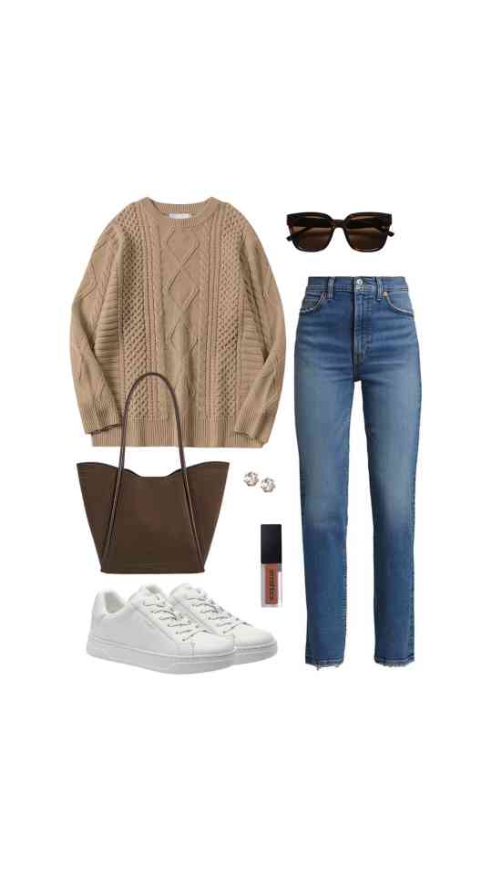 Winter outfits with cozy knits and jeans