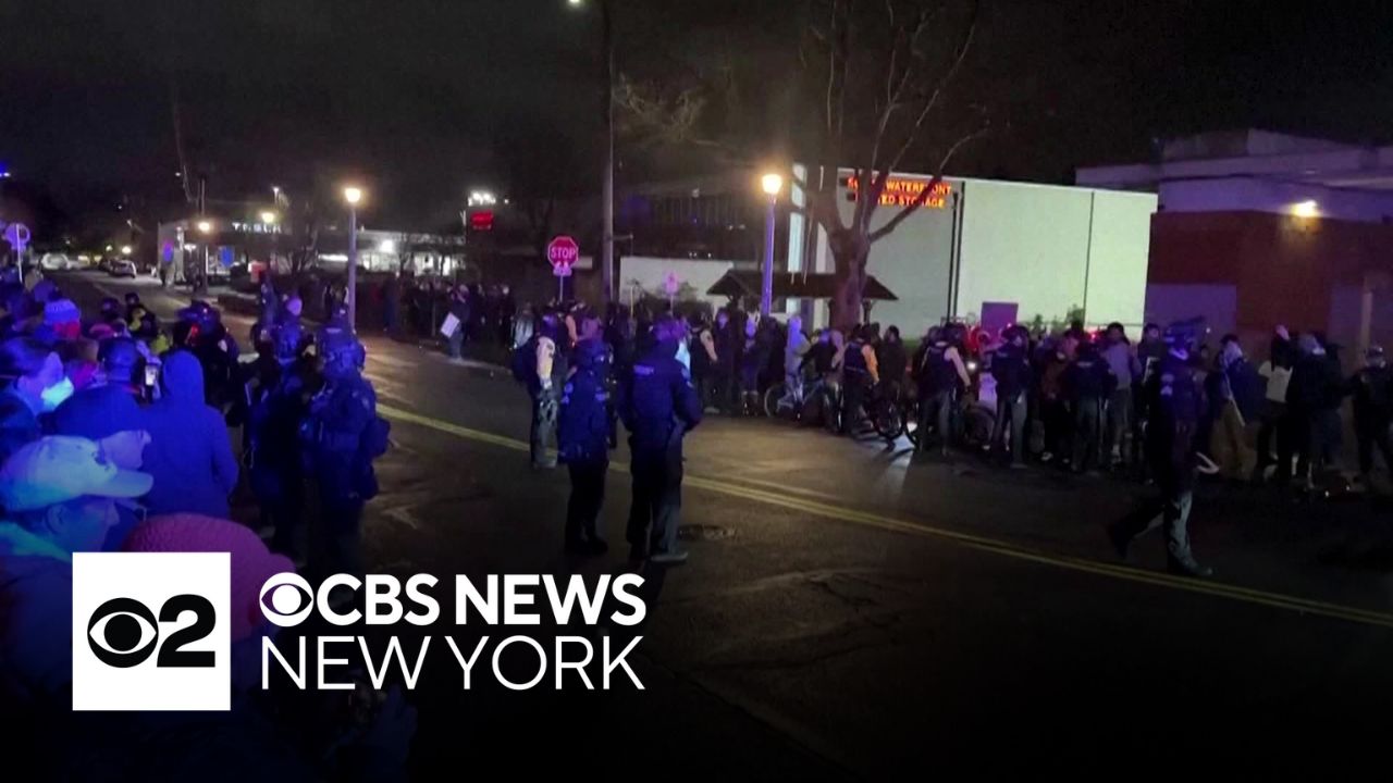 Protests in Portland after shooting involving immigration agents