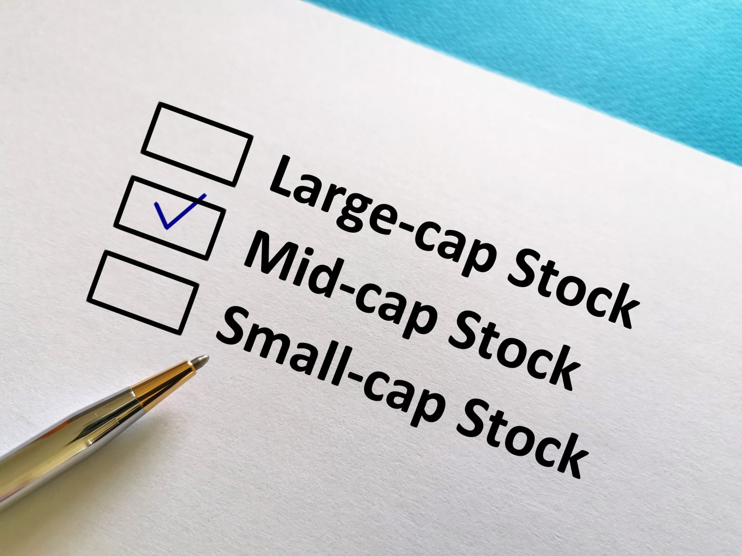 Why 2026 could be the year mid-cap value dividend stocks finally win