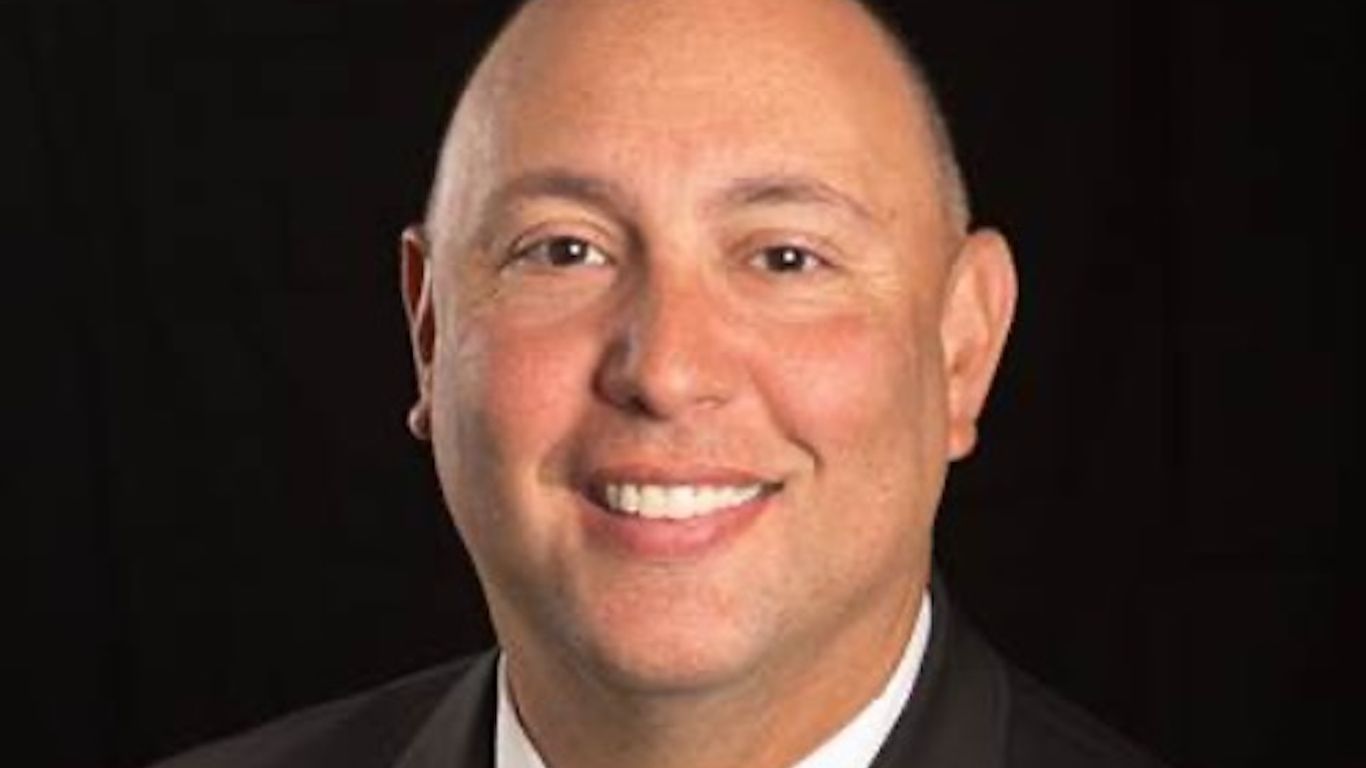 Wayne Spector takes on expanded roles at Travelsavers, NEST