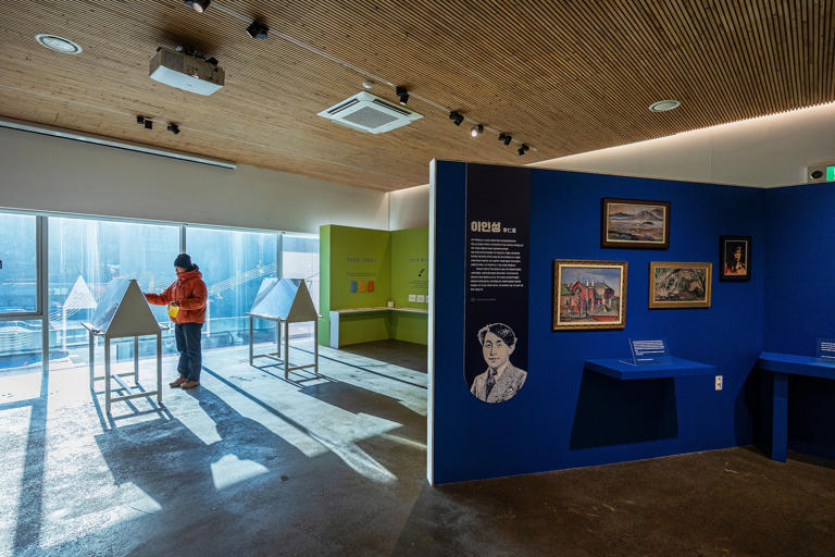 Seoul's Acha-Yongma-Mangu course draws hikers, trail runners