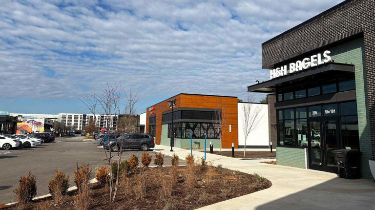 The Chapel Hill H&H Bagels opens next week. Here's how to get the freebies