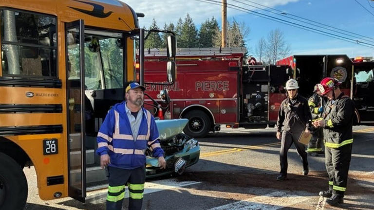 WA elementary school bus involved in Pierce County crash, 11 sent to ...