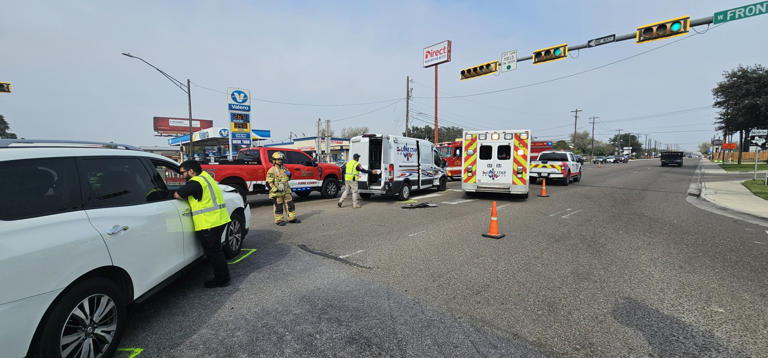 Medics hospitalized in Alamo ambulance crash
