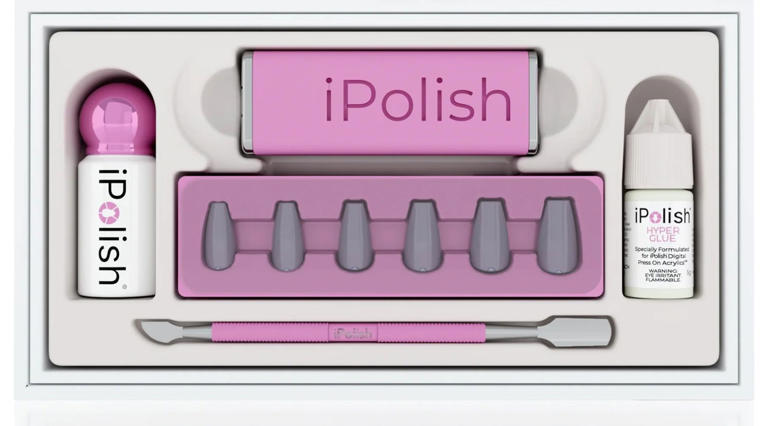 La manicura del futuro ya está aquí: uñas que cambian de color en segundos