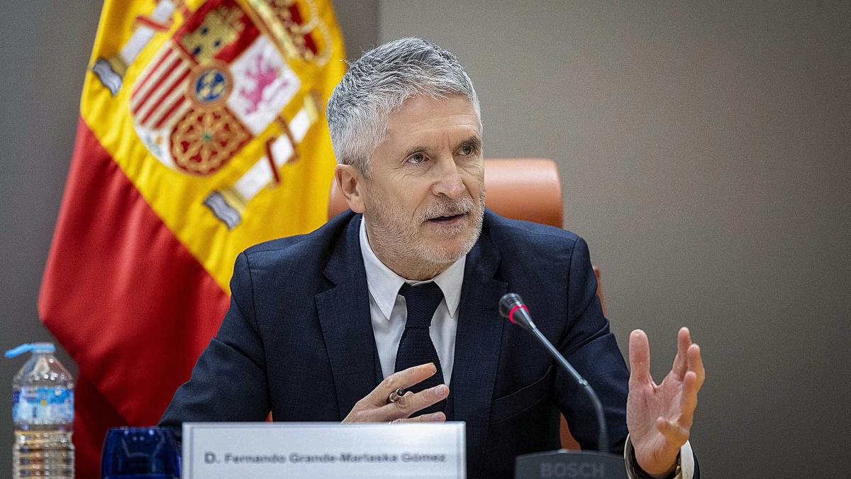 El Gobierno lo establece: si no tienes la baliza en el coche, no se ...