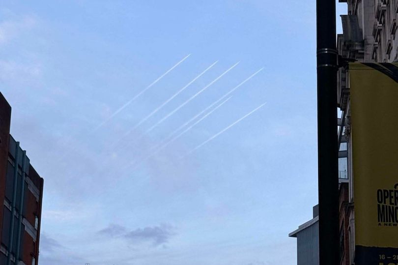 Unusual plane formation spotted flying over Greater Manchester towns