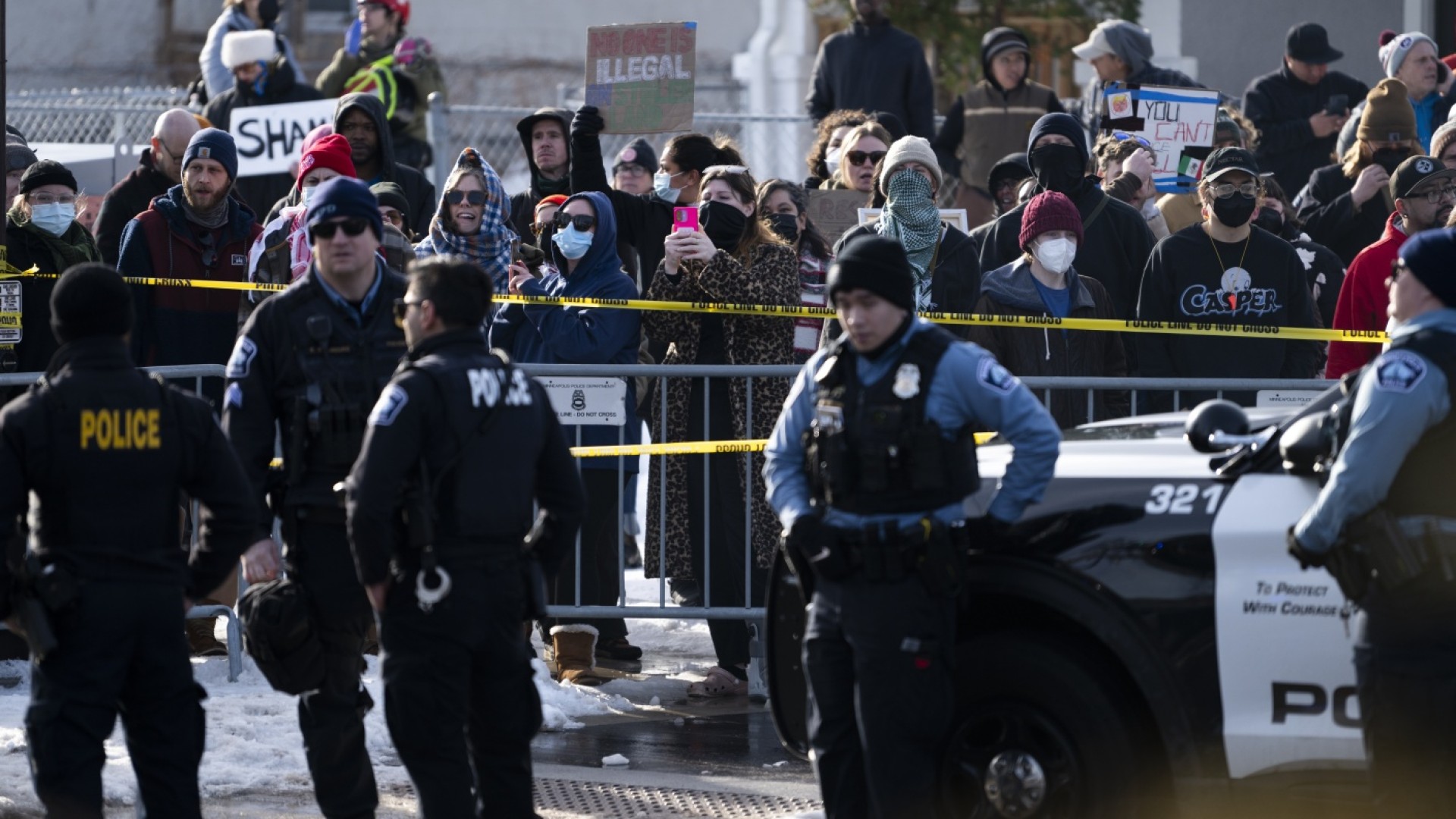 Fmr. acting ICE director: Trump admin 'using ICE as a political football'