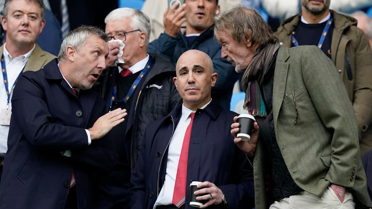 Man Utd deal 100% done as €120m Chelsea bid made: FootballTransfers recap