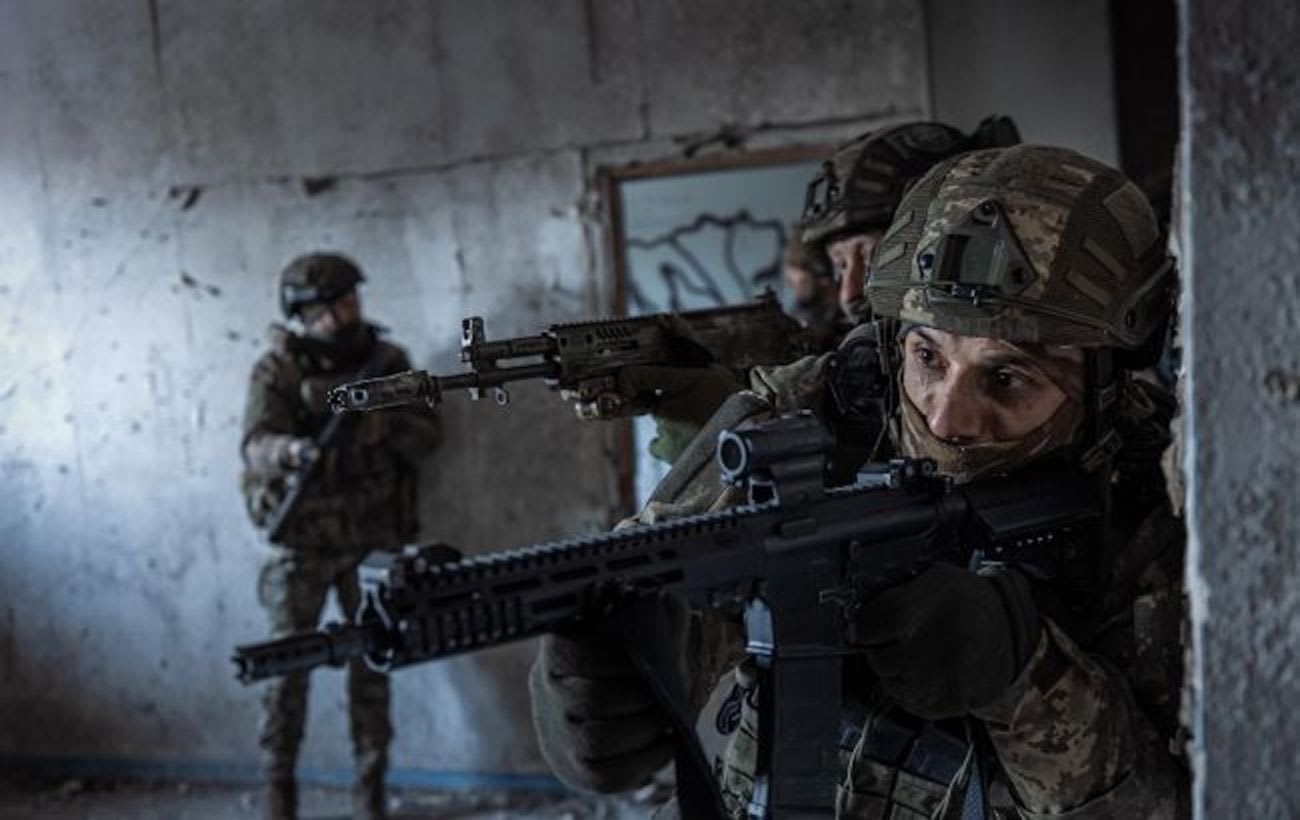 Street fighting in Huliaipole: Russian army storms city in waves ...