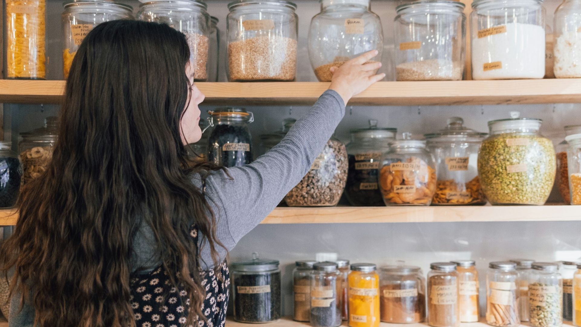 10 items in your pantry that have already gone bad & 10 that never will