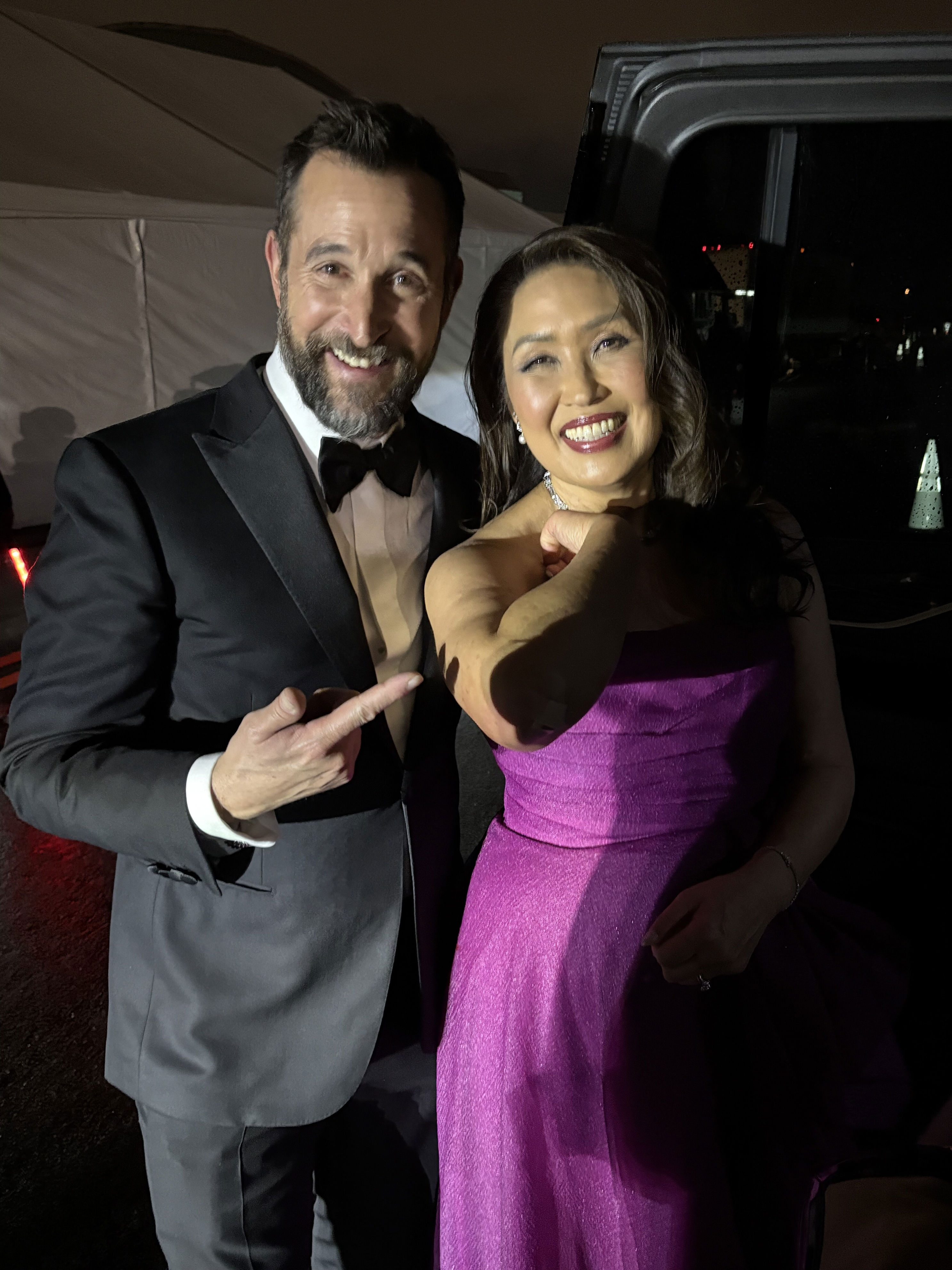 TV doctor Noah Wyle bandages ‘KPOP Demon Hunters’ producer after fall ...