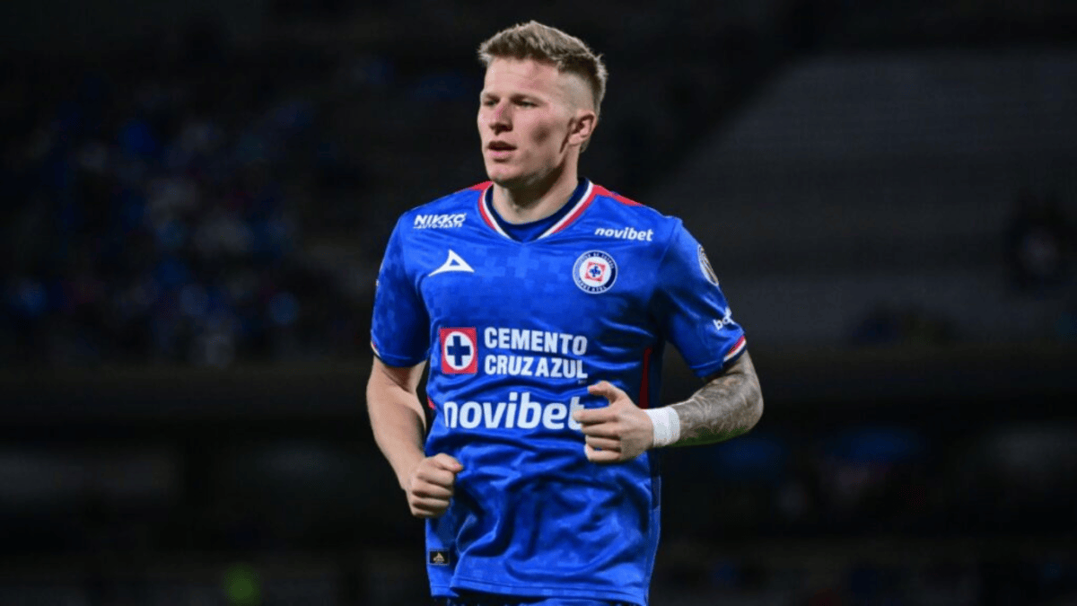 Cruz Azul a nada de cerrar la venta de Bogusz; no fue convocado vs Club ...