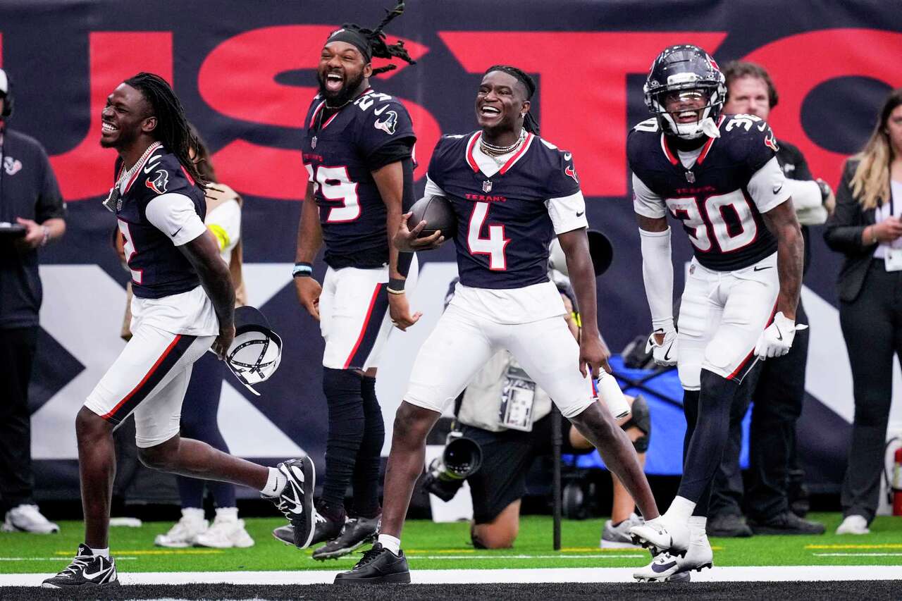 Texans get good news with players returning to practice Friday ahead of ...