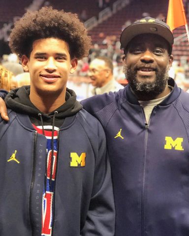 All about Oregon Ducks QB Dante Moore’s parents, mom Jera Bohlen-Moore ...