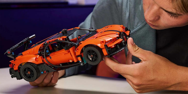 Bugatti partners with Lego once again for a new pair of Lego sets ...