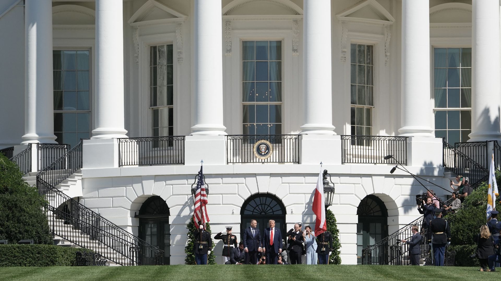White House addition growing, but still not as big as other official ...