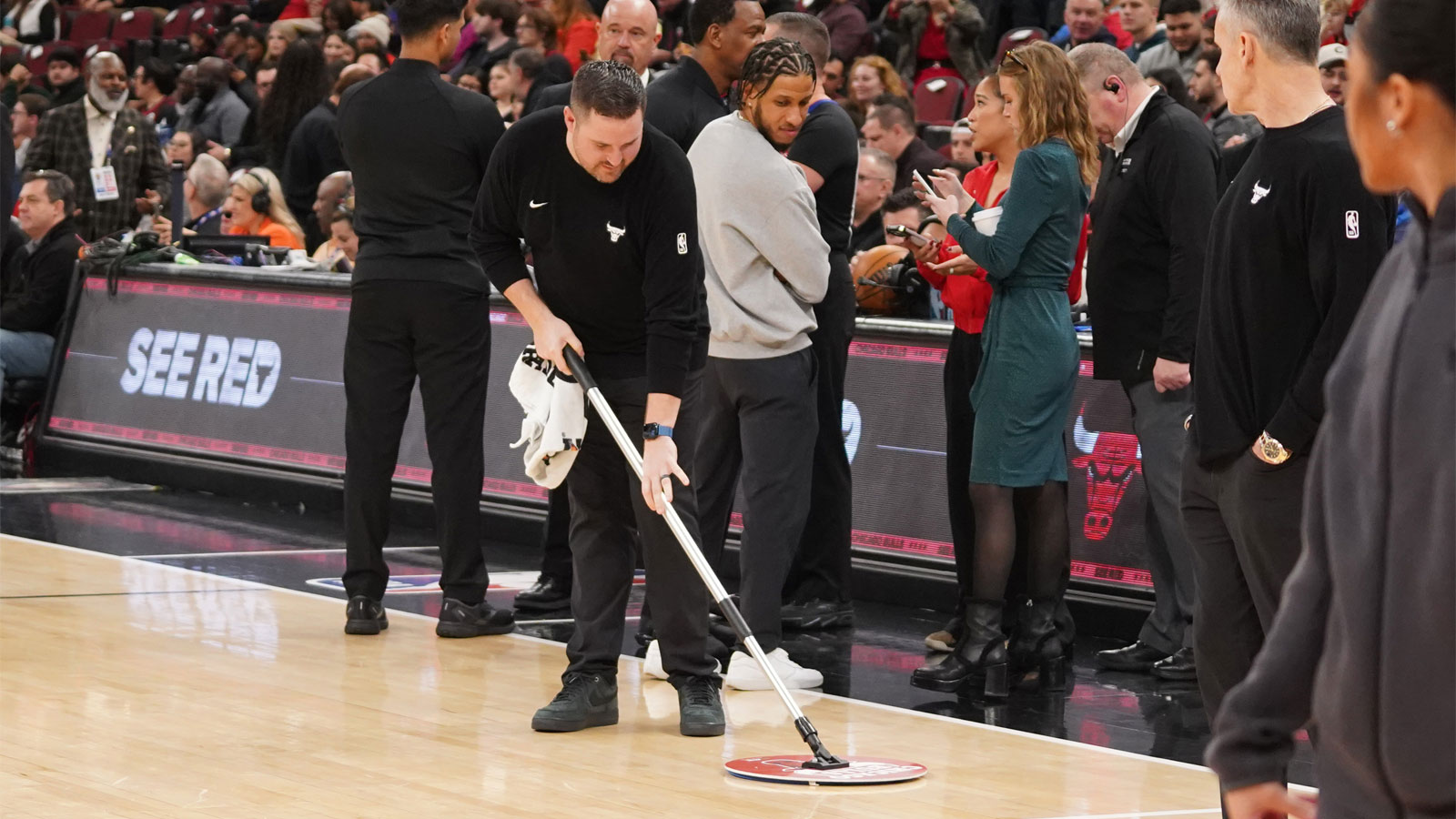 How Heat knew 'immediately' that Bulls court was unplayable, resulting ...
