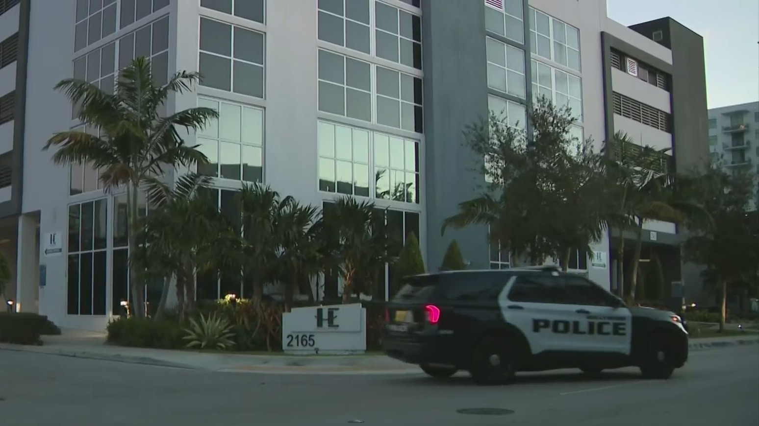 Police investigate overnight shooting in Hollywood that left one person ...