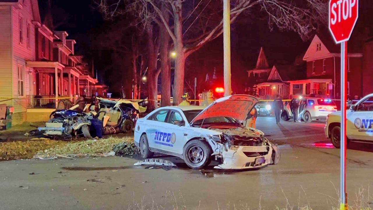 5 injured in crash that involved Niagara Falls police vehicle
