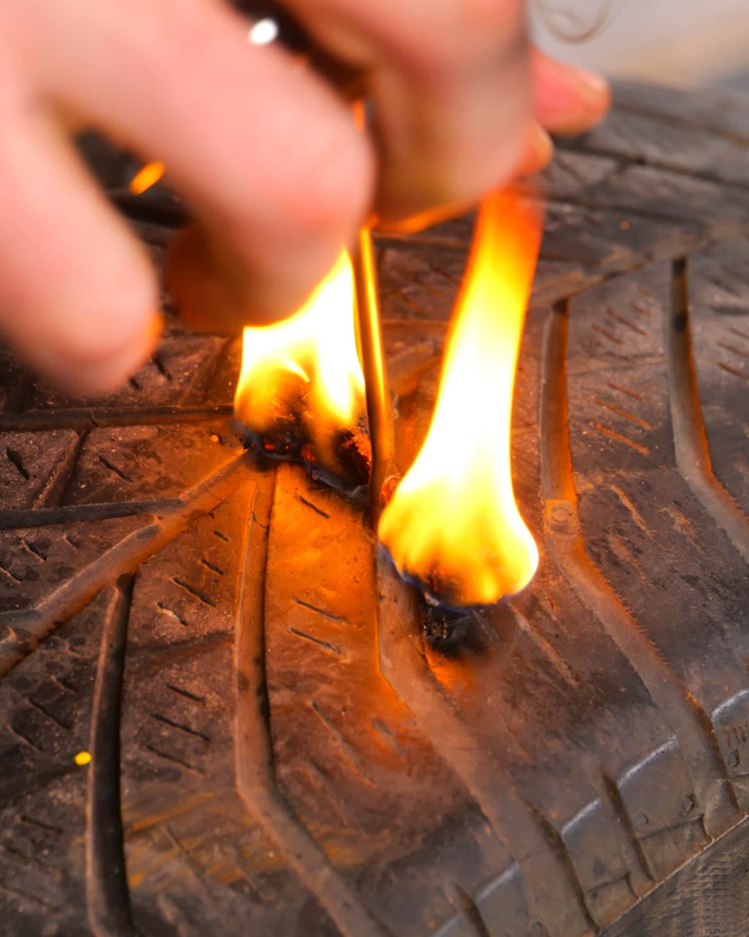 A quick fix for a punctured tire💯