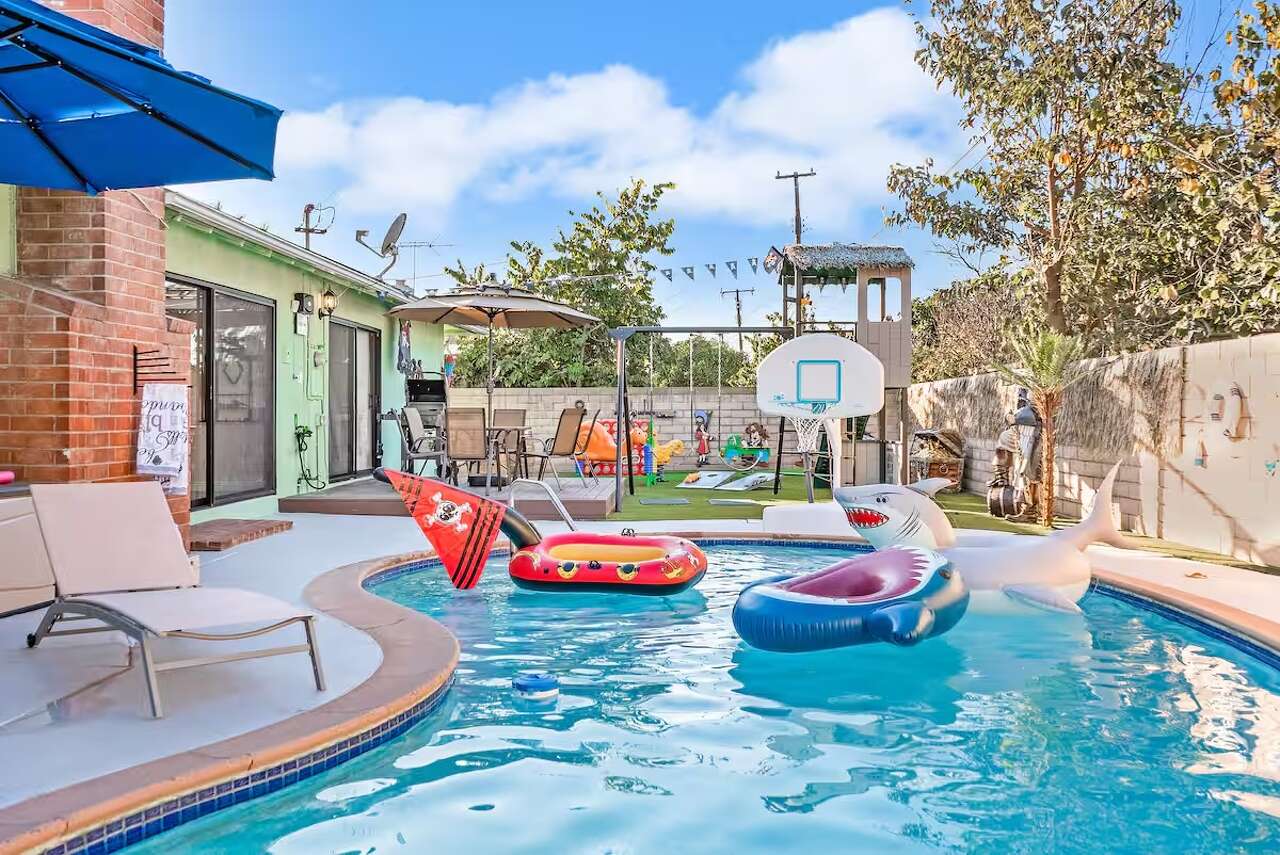 Feel at home on your next Disneyland trip with these Airbnb stays in 2026
